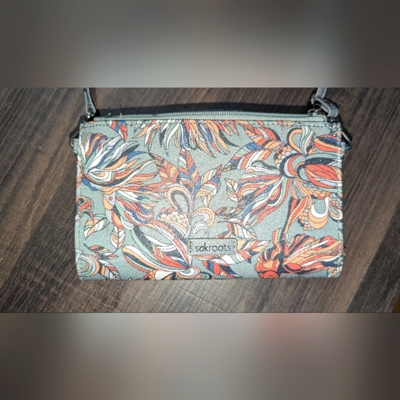 Sakroots | Bags | Sakroots Gray Crossbody Clutch | Poshmark